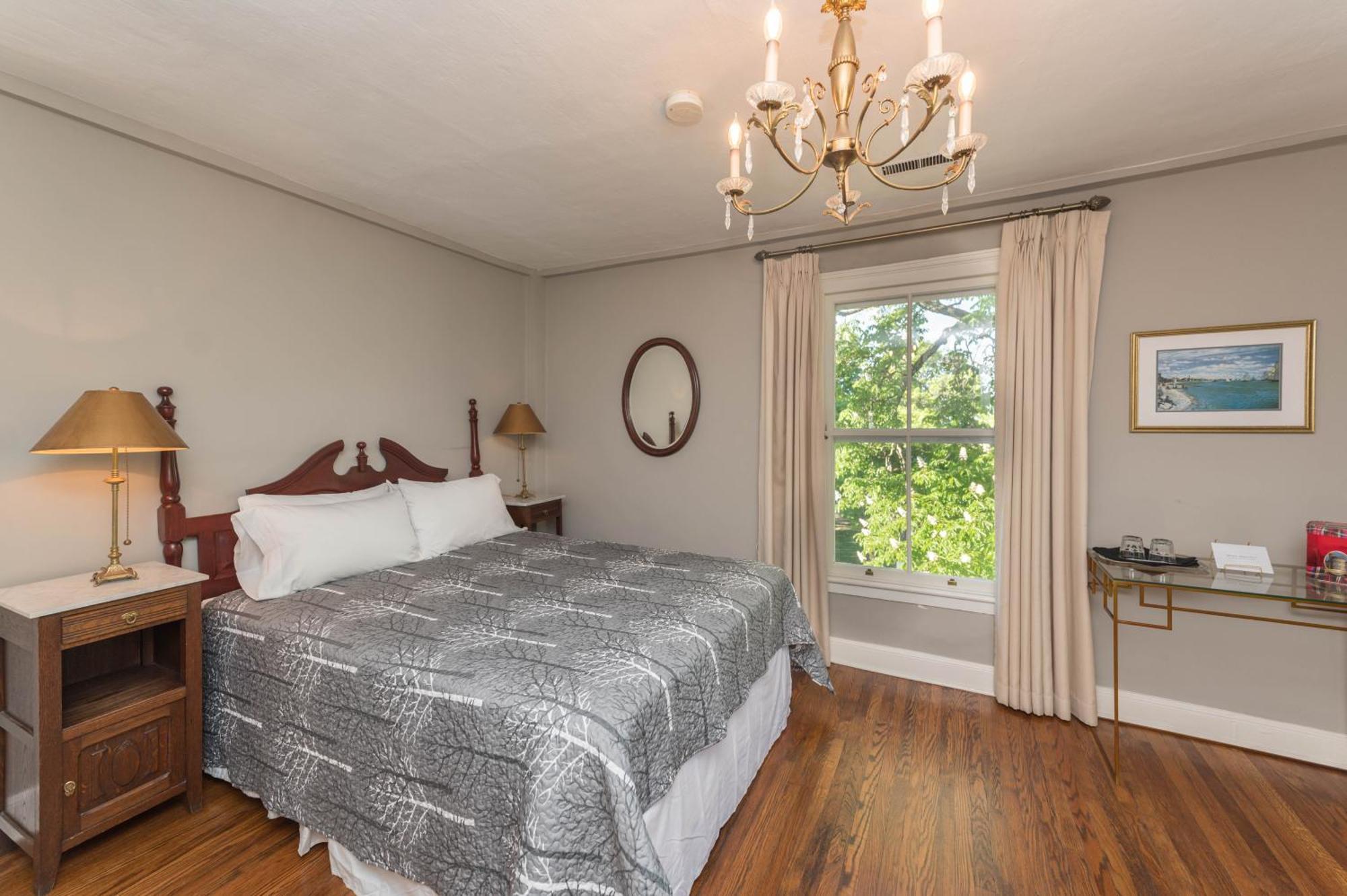 HOTEL OLD BANK HOUSE BED & BREAKFAST | ⋆⋆⋆ | NIAGARA-ON-THE-LAKE ...